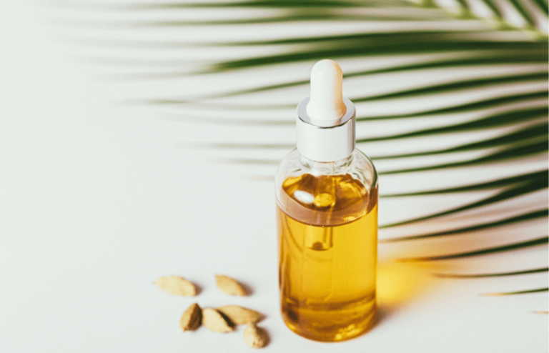 Cardamom Oil - Sahajdeep Impex Private Limited